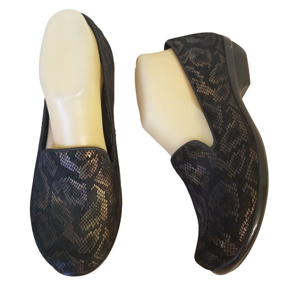 Dansko | Shoes | Dansko 38 Black Gold Metallic Animal Print Comfort 75 ...